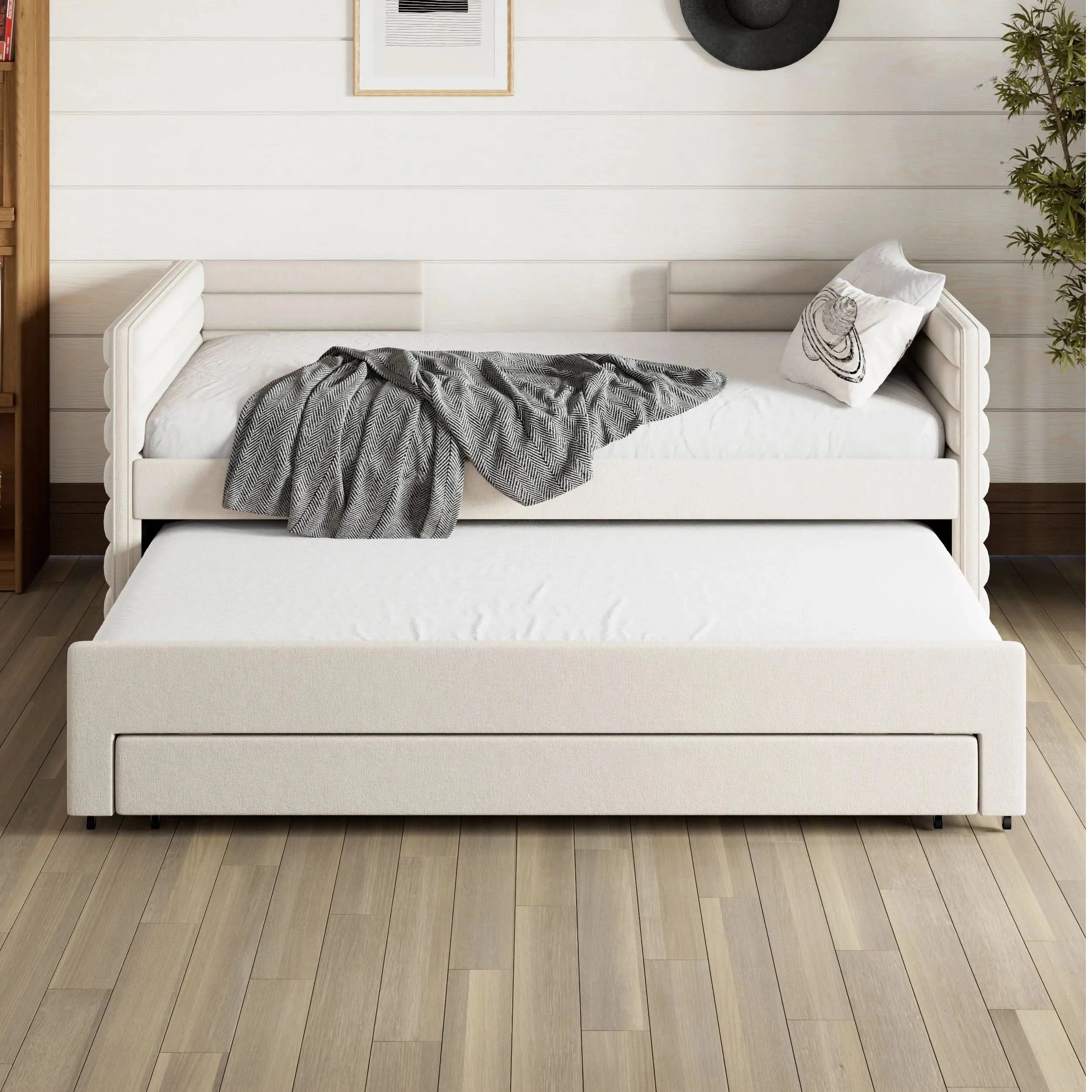 shorty daybed